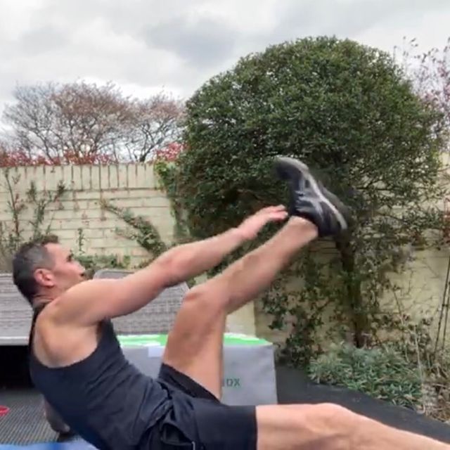 V Sit Up With Support by Adele A. - Exercise How-to - Skimble