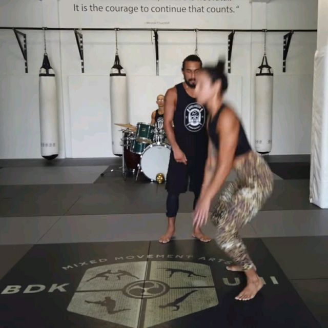 Leaping Leopard 180° Right by Bernadette C. - Exercise How-to - Skimble