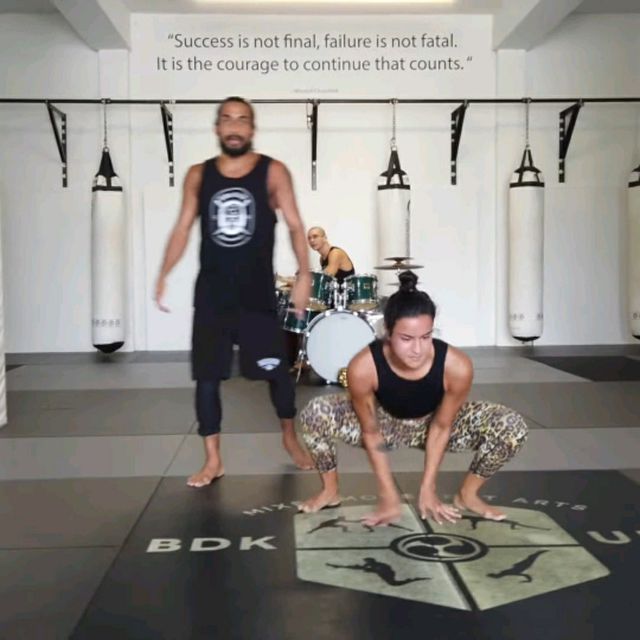 Chimpanzee by Bernadette Cordeau - Exercise How-to - Skimble