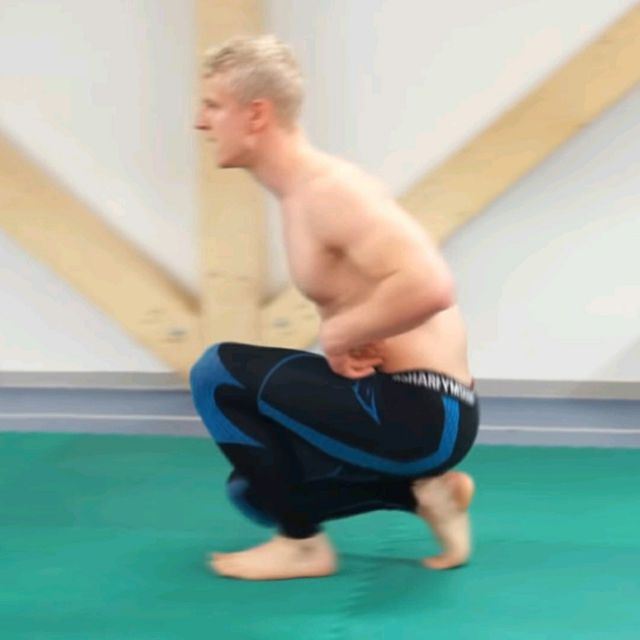 Duck Walks by Bernadette C. - Exercise How-to - Skimble