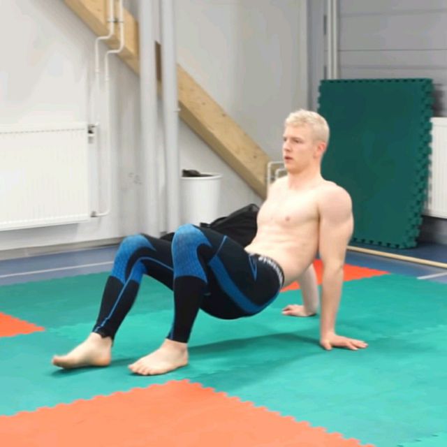 Crab Walk by Bernadette C. - Exercise How-to - Skimble