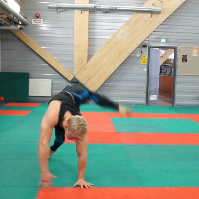 Scorpion by Bernadette C. - Exercise How-to - Skimble