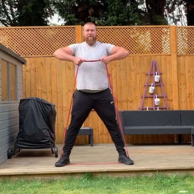 Standing Upward Rows by ĸ𝑎tɧrina G. - Exercise How-to - Skimble