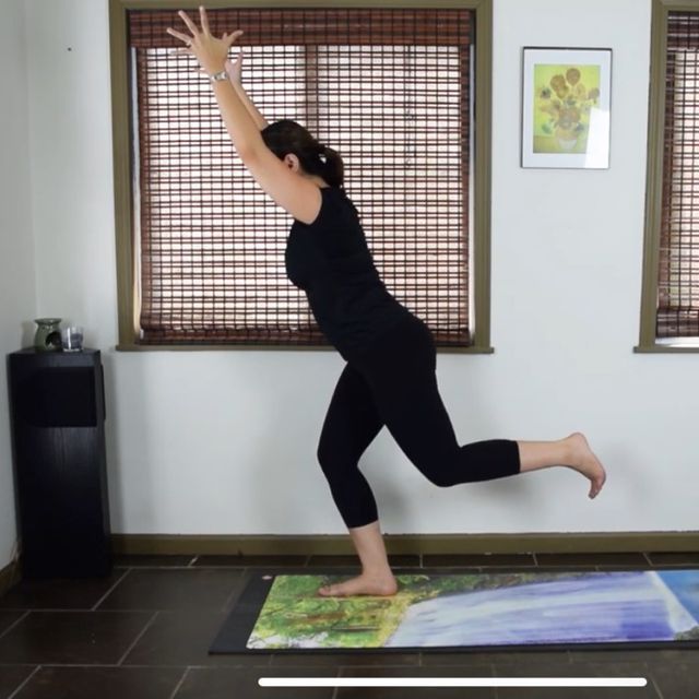 Chair Pose Leg Raises by Pinar T. - Exercise How-to - Skimble