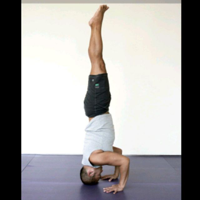 Tripod Headstand 💥 by Bernadette C. - Exercise How-to - Skimble