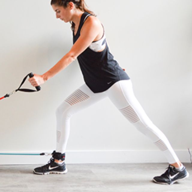 SC Left Arm Split Stance Row by Brian Fallon - Exercise How-to - Skimble