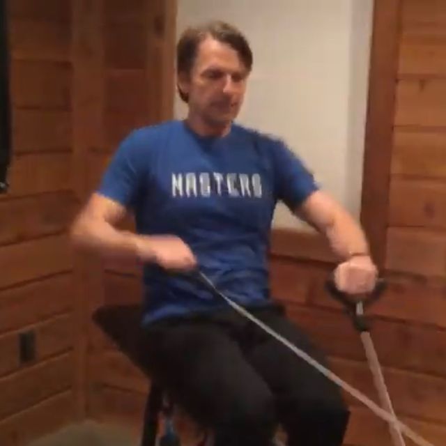 Vasa Seated X-Cable Alternating Arm Rows by Brian F. - Exercise How-to ...