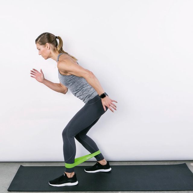 Band Monster Walks by Brian Fallon - Exercise How-to - Skimble