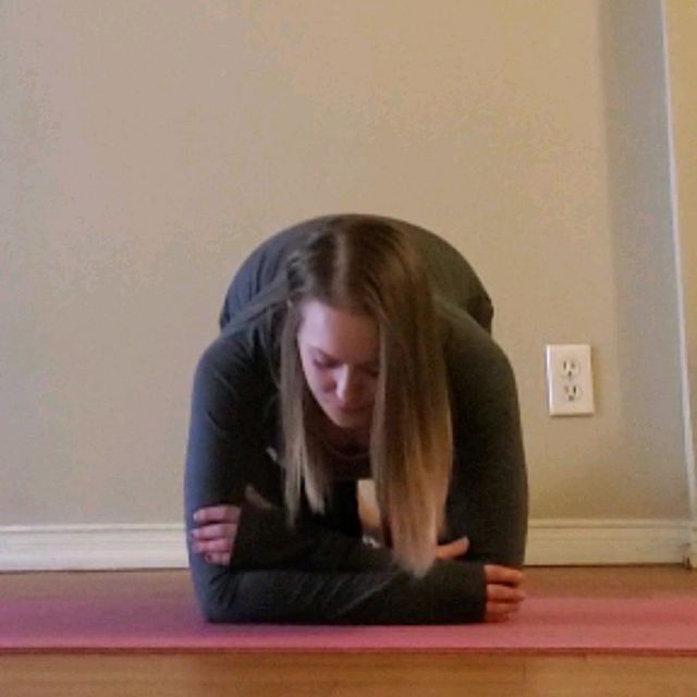 Stack Elbows by Bernadette C. - Exercise How-to - Skimble