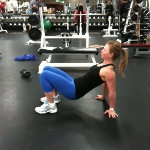 Crab Toe Touch by Andrea Aresu - Exercise How-to - Skimble