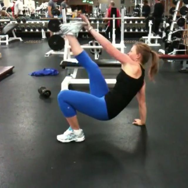 Crab Toe Touch by Andrea Aresu - Exercise How-to - Skimble