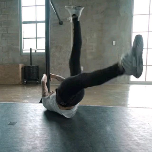 Dragonflag Flutter Kicks by Luca⚡ 🔹. - Exercise How-to - Skimble