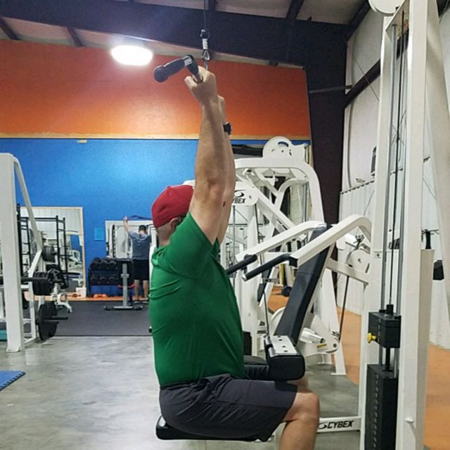 Reverse Close Hand Lat Pulldowns by Michael Towles - Exercise How-to ...