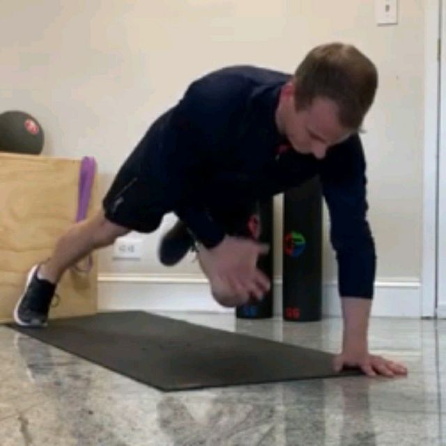 Knee Slap Mountain Climbers by Markus Rotter - Exercise How-to - Skimble