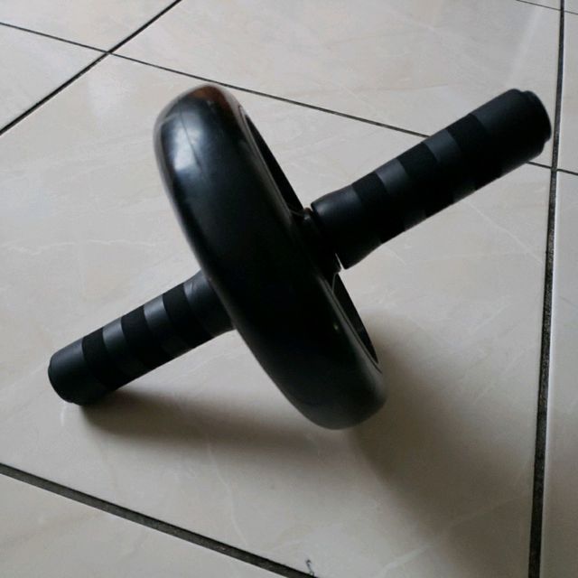 Rodillo de Abdominales by Simón Giraldo Arango - Ejercicio Cómo hacerlo ...