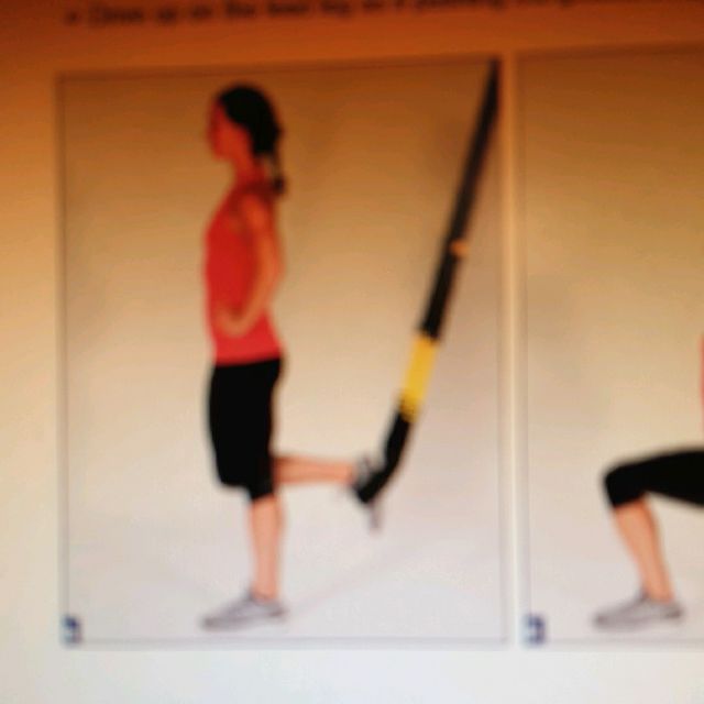 TRX Reverse Lunge by Wayne S. - Exercise How-to - Skimble