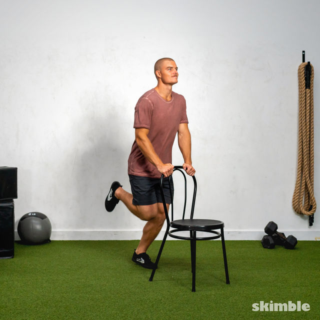 Chair Butt Kickers - Exercise How-to - Skimble Workout Trainer