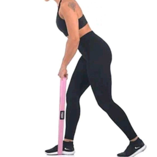Bent Over Row-Band by Tanya M. - Exercise How-to - Skimble