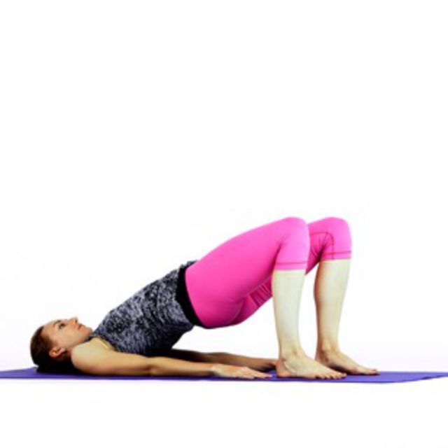 Floor Bridge Pulses With Loop Bands by ꧁𝒩𝒶𝓉𝒽𝒶𝓁𝒾ℯ ꧂ ℒ𝒾𝓉𝒶𝓁𝒾ℯ𝓃 - Exercise ...