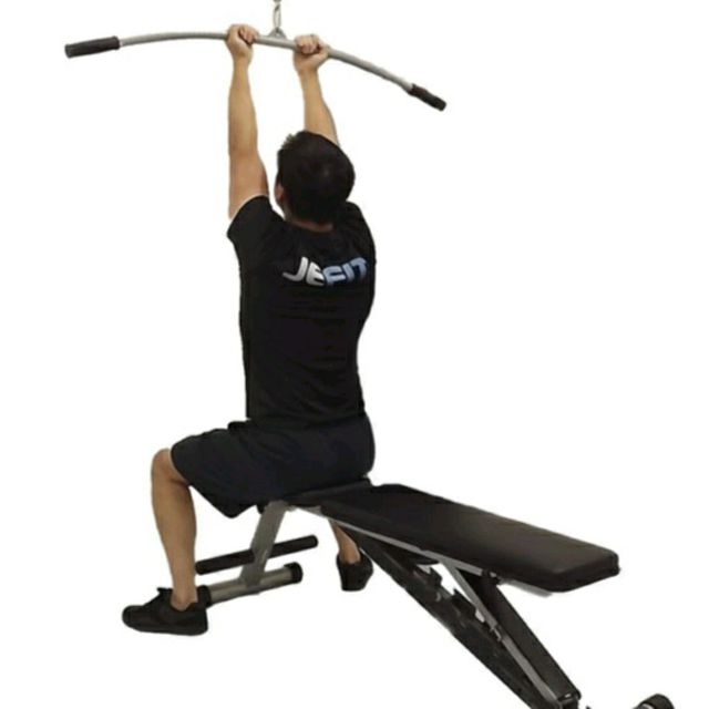 Underhand Lateral Pulldown 通过 Scott💪 Wood - 锻炼方法 - Skimble