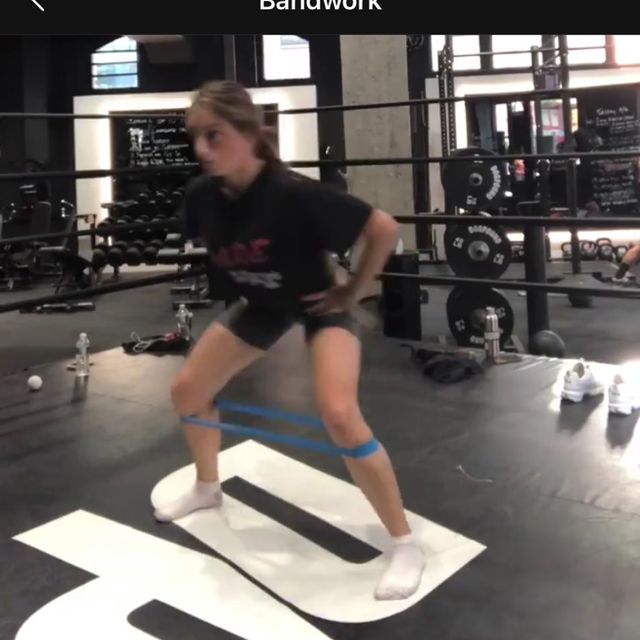 Lateral Steps In And Out by Rushfitness 💪🏽 - Exercise How-to - Skimble