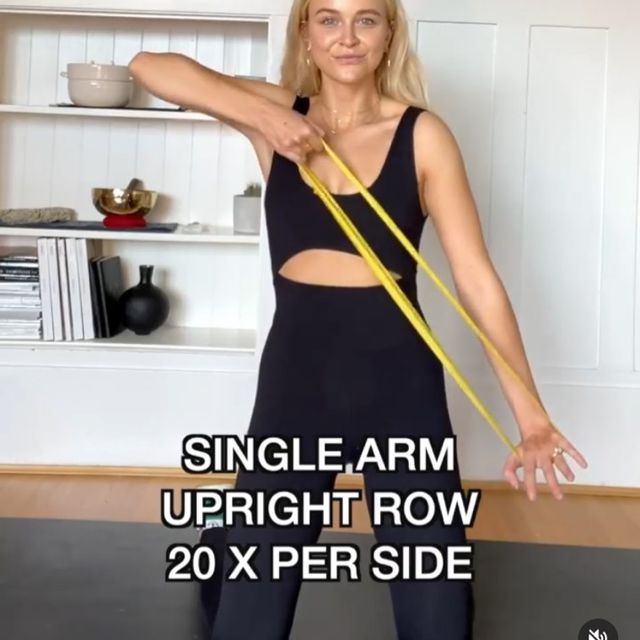 Single Arm Upright Row by Rushfitness 💪🏽 - Exercise How-to - Skimble