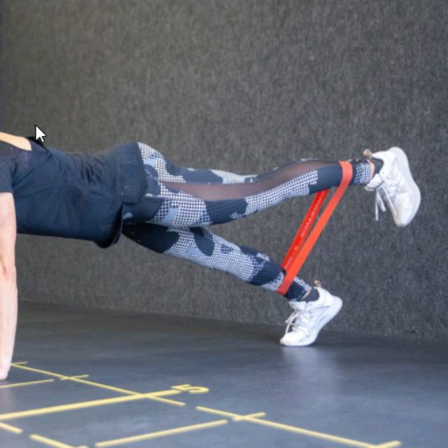 High Plank Leg Lifts by Jay H. - Exercise How-to - Skimble