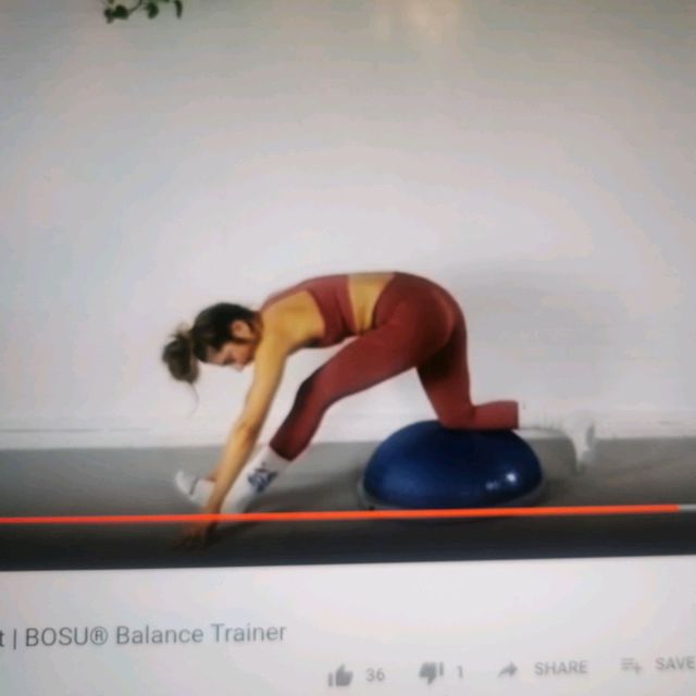 Kneeling Hamstring Stretch by Chan Y. - Exercise How-to - Skimble