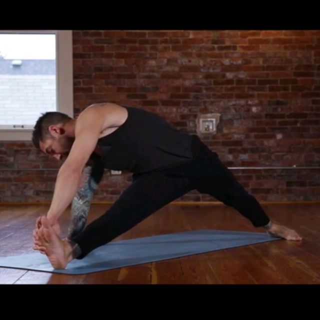 Seated Straddle-right Hand Behind, Lift To Fallen Triangle by Alex 🌊 ...