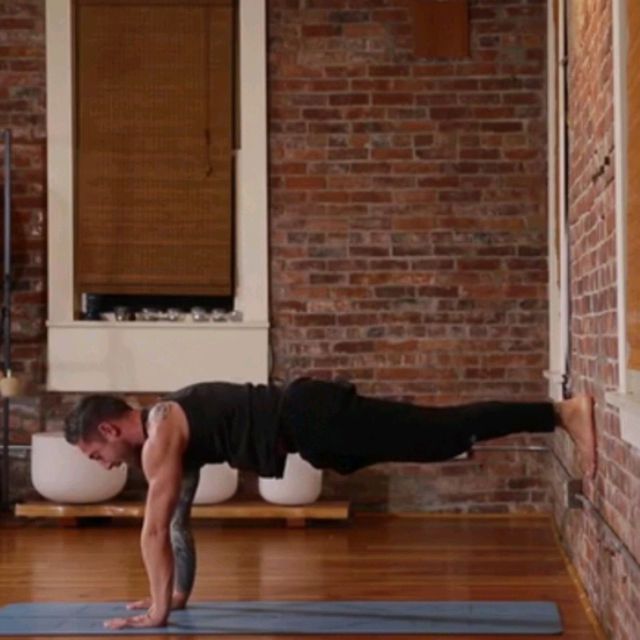 Wall Plank To Nose Handstand by Alex 🌊. - Exercise How-to - Skimble