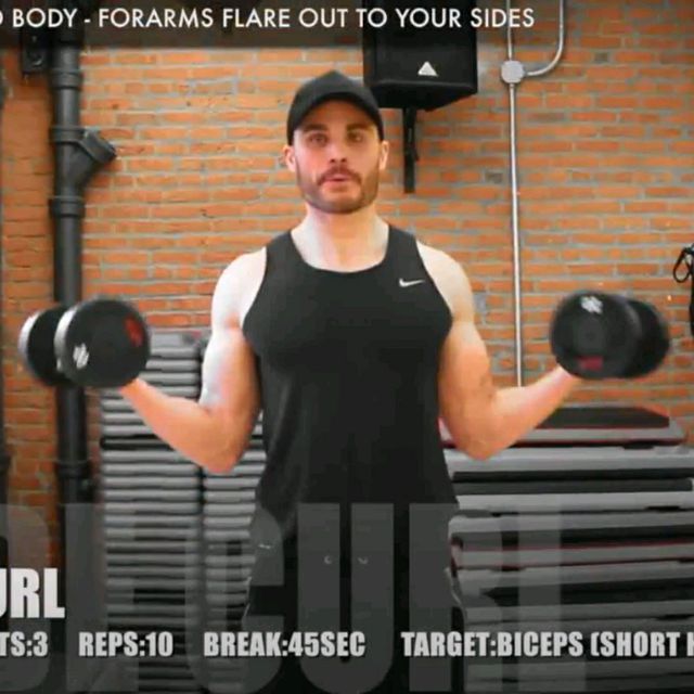 Bicep Wide Curls por Peter B. - Ejercicio Cómo hacerlo - Skimble