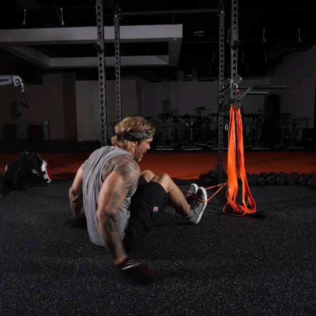 Reverse Crunch with Bands by Jose R. - Exercise How-to - Skimble