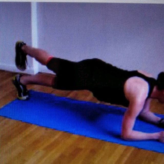 Cross Over Plank by Xexu Lara - Ejercicio Cómo hacerlo - Skimble