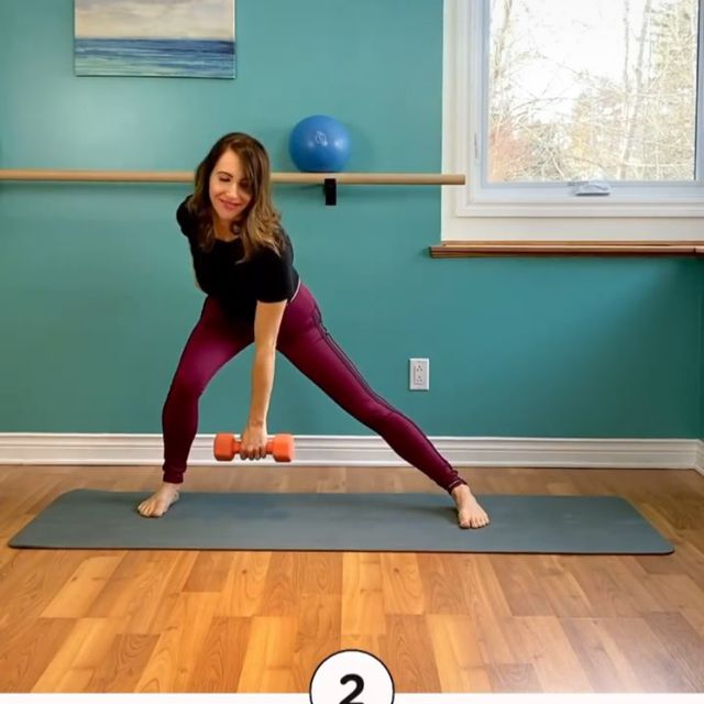 Lateral Lunge To upright row by Rushfitness 💪🏽 - Exercise How-to - Skimble