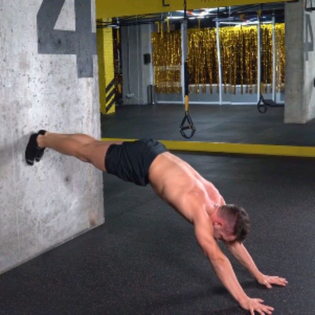 Wall Walking by Alex 🌊. - Exercise How-to - Skimble