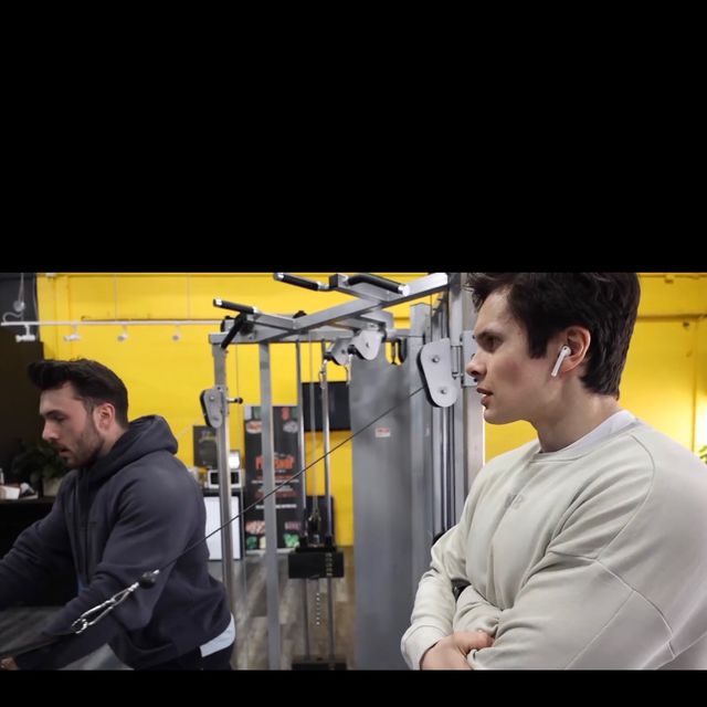 Cable push ups by Melissa Leng - Exercise How-to - Skimble