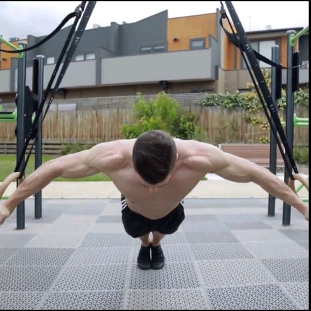 Chest Fly by Alex 🌊. - Exercise How-to - Skimble Workout Trainer