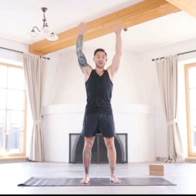 Shoulder Palms by Alex 🌊. - Exercise How-to - Skimble