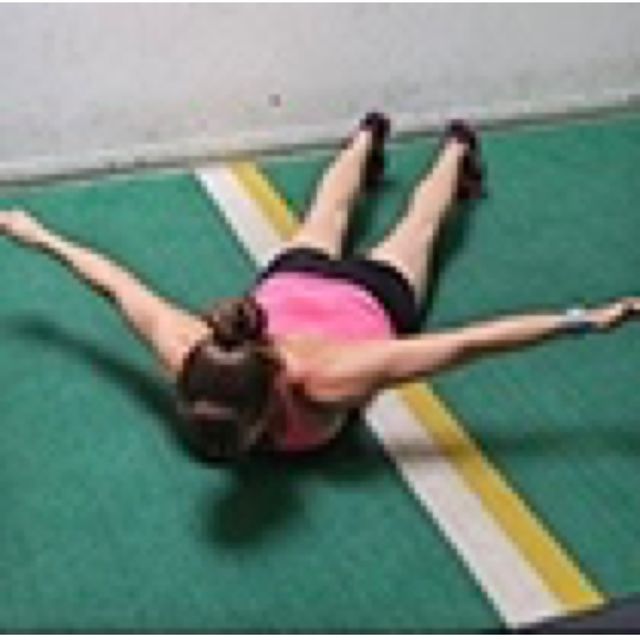 Superman Snow Angels by Brian Fallon - Exercise How-to - Skimble