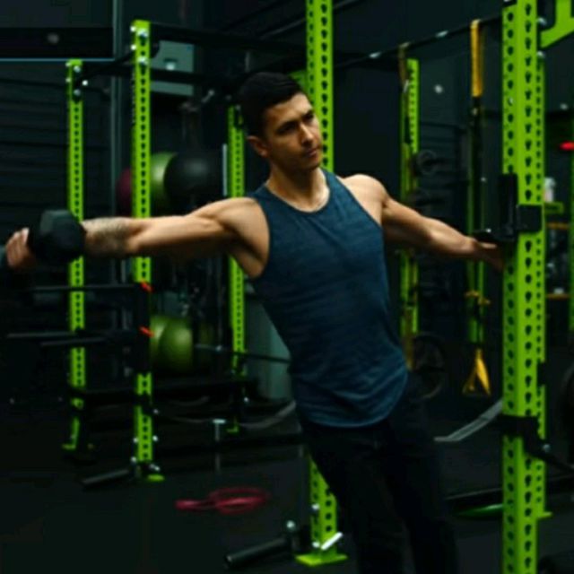 Leaning Lateral Raise