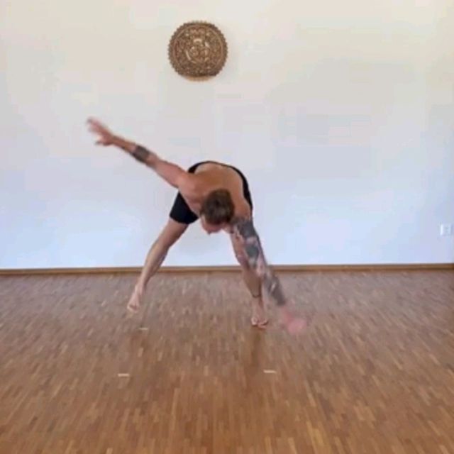 Square Exercise by Alex 🌊. - Exercise How-to - Skimble