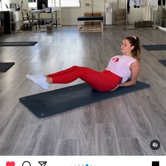 Legs Up And Out by Rushfitness 💪🏽 - Exercise How-to - Skimble