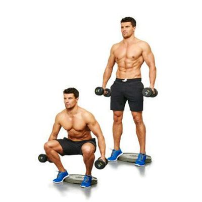 Dumbbell Crossover Curl by Reese Dawson - Exercise How-to - Skimble