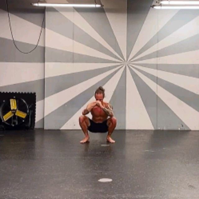 Traveling Dragon Squat by Alex 🌊. - Exercise How-to - Skimble