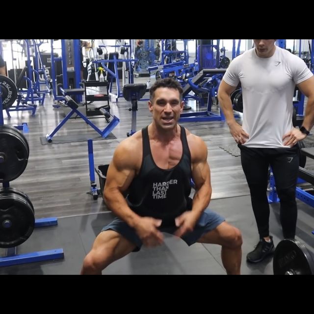 Sumo Dead Lifts Wide Lifts by Melissa Leng - Exercise How-to - Skimble