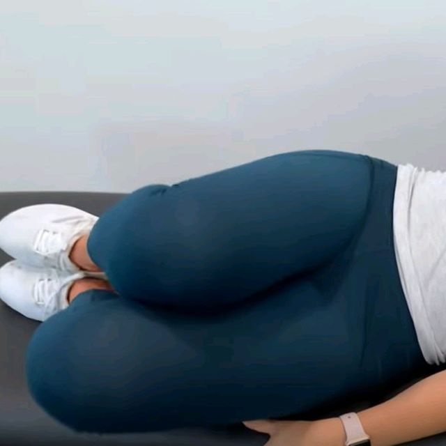 Rotation Stretch by Allan B. - Exercise How-to - Skimble