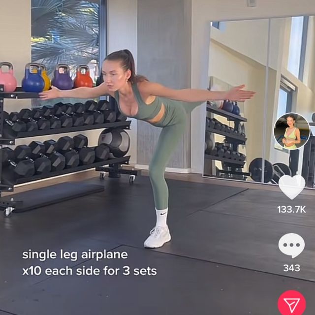 Single Leg Airplane by Isabella Vivas - Exercise How-to - Skimble