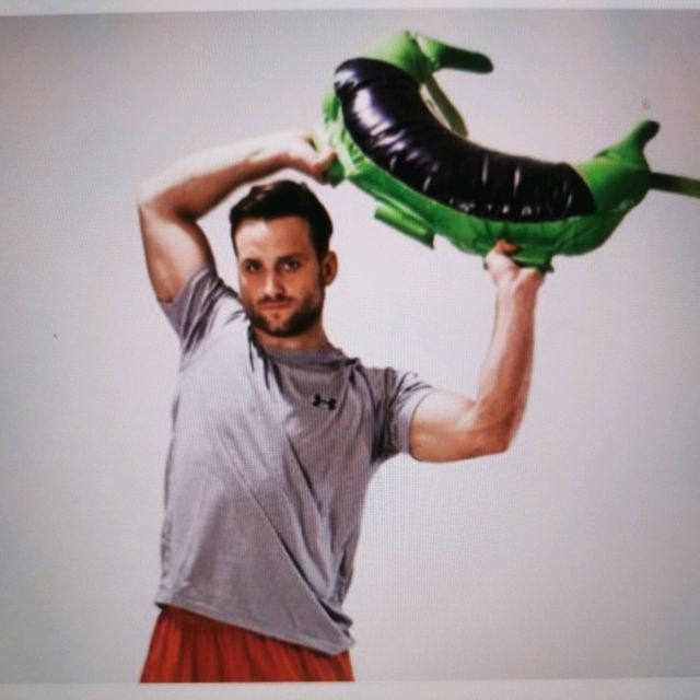 Halo by Chan Y. - Exercise How-to - Skimble Workout Trainer