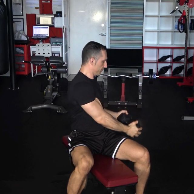 Dumbbell Rainbows by Ömer Köseoğlu - Exercise How-to - Skimble