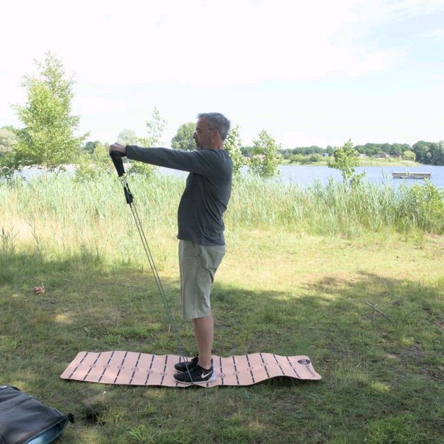 Bands Front Raises by Frank Roodenburg - Exercise How-to - Skimble